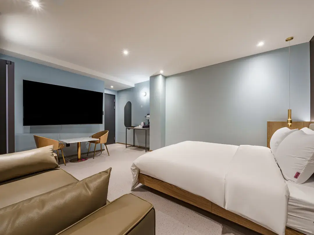 Daegu Kyungpook University Brown Dot - Daegu