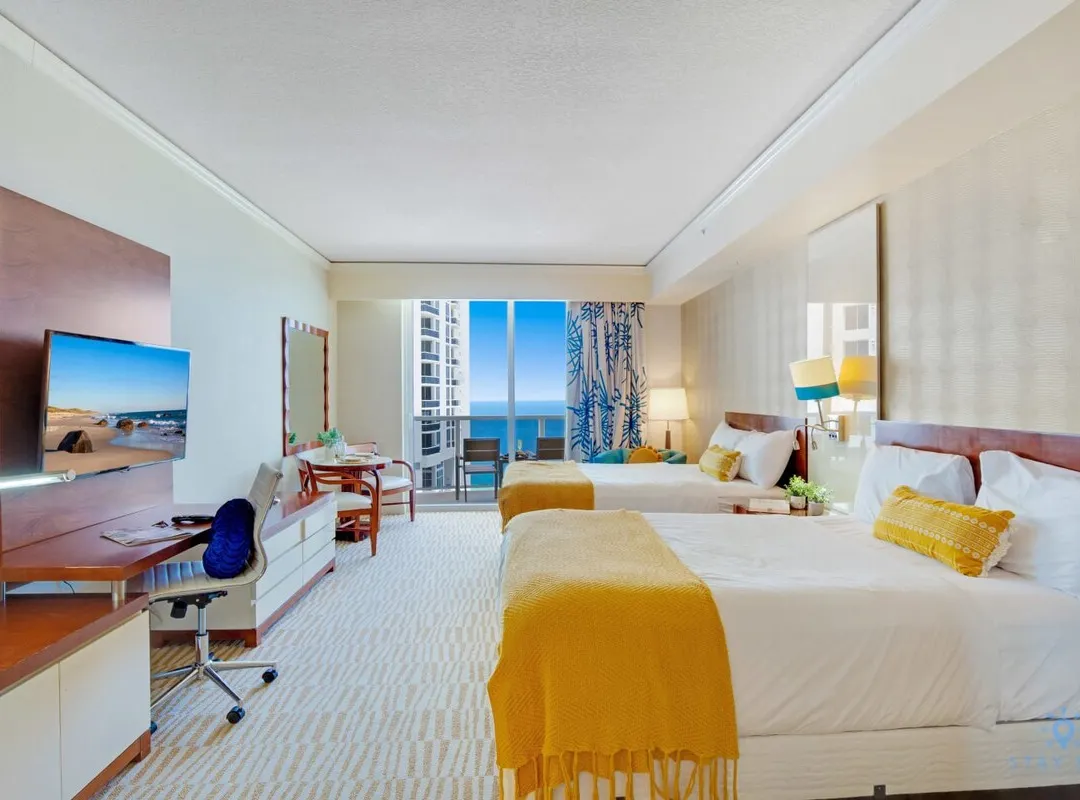 Ocean View And Community Pool Access - Sunny Coastal Retreat - Aventura