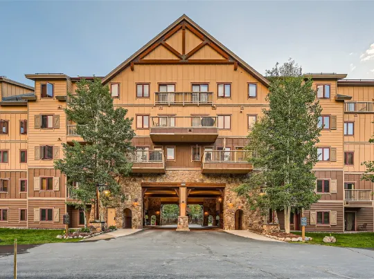 Charming Mountain Getaway With Heated Pool - Cozy And Inviting Retreat - Keystone, CO