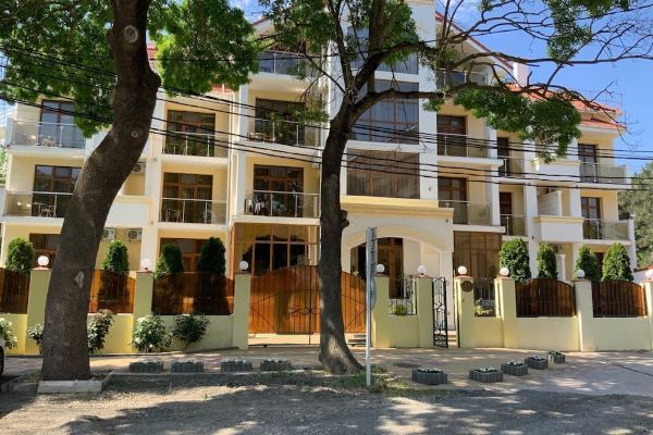 伊娃旅馆(Iva Guest House)预订价格,联系电话位置地址【携程酒店】