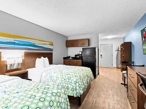 Hometowne Studios By Red Roof & Conference Center Cortland - Homer, NY