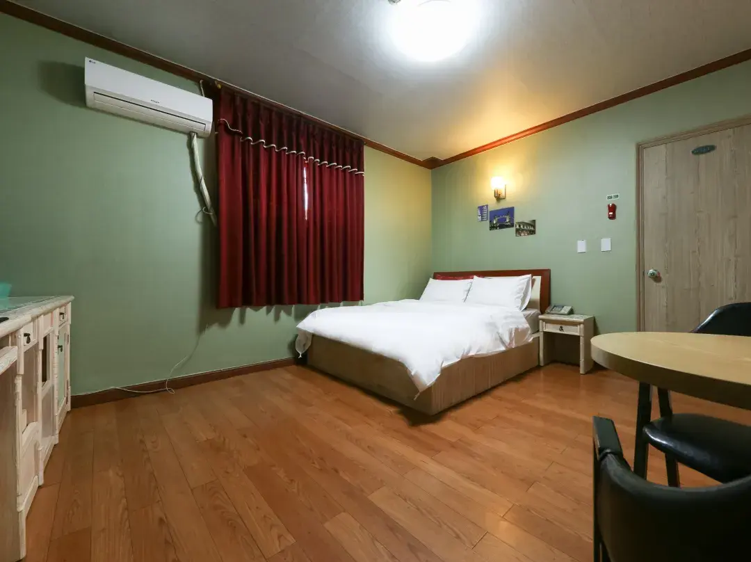 Daejeon Sintanjin Royal - Daejeon