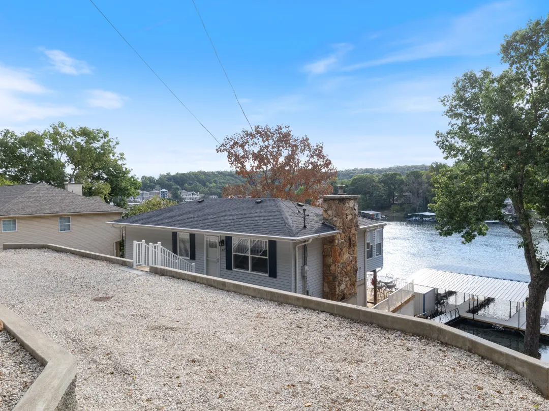 Amazing Dock And Panoramic Lake Views - Stunning Waterfront Escape - Sunrise Beach, MO