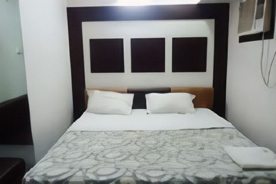 Hotel Samrat预订价格,联系电话位置地址【携程酒店】