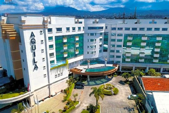 拉奎拉大酒店(Grand Aquila Hotel)预订价格,联系电话位置地址【携程酒店】