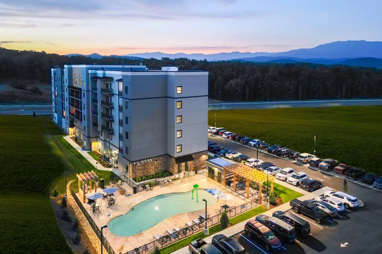 Staybridge Suites Pigeon Forge - Smoky Mtns - Gatlinburg, TN