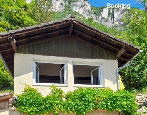 Lacustra预订价格,联系电话位置地址【携程酒店】