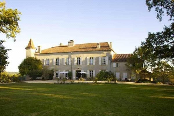 普罗让城堡酒店(Chateau de Projan)预订价格,联系电话位置地址【携程酒店】