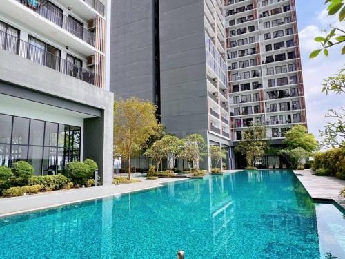 7PX 4BR, Emporis KD Near Segi, Thomson Hosp & MRT Kota Damansara预订价格,联系 ...
