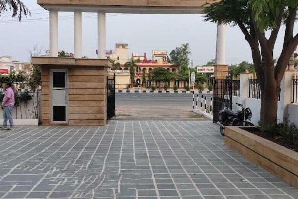 Hotel Clarks Inn Express Bharatpur预订价格,联系电话位置地址【携程酒店】