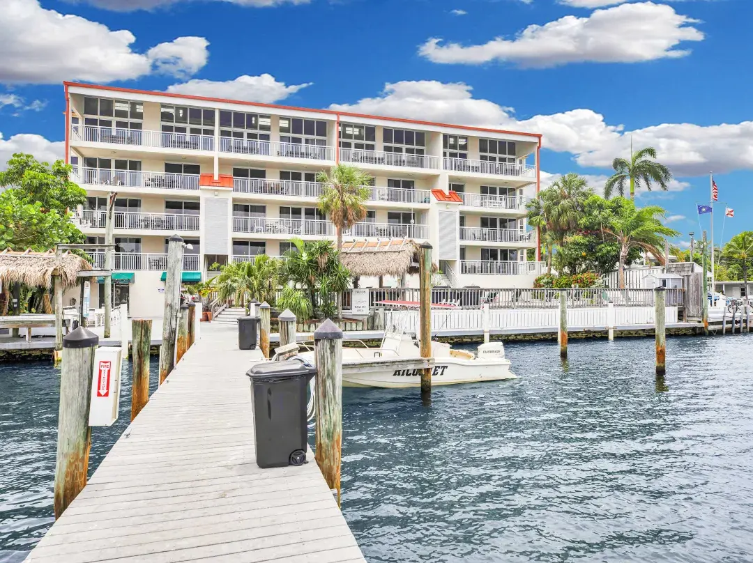 Private Balconies And Resort-style Amenities - Stunning Waterfront Penthouse - キー・ウェスト, FL