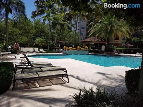 Bnb Hyperion - 3B Gem w Golf & Intracoastal Views预订价格,联系电话位置地址【携程酒店】