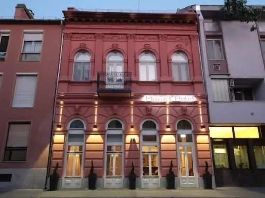Mozart Hotel - Szeged