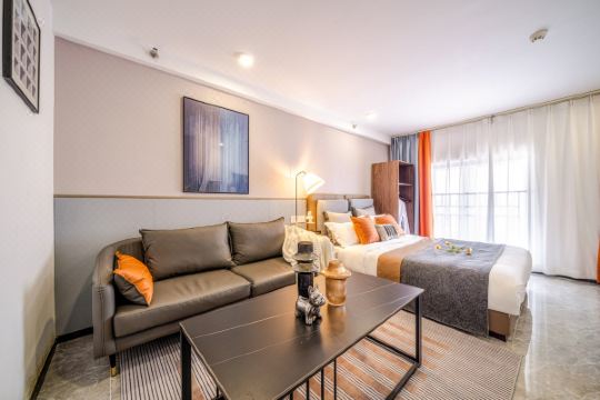 LFLFLF公寓(逸景路分店)预订价格,联系电话位置地址【携程酒店】