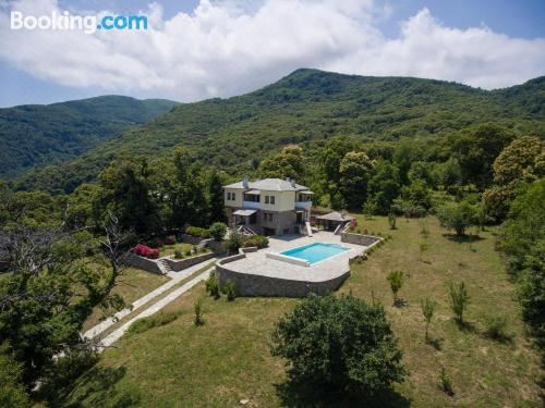 Unique House in Tsagarada预订价格,联系电话位置地址【携程酒店】