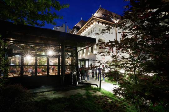 波西米亚酒店预订价格,联系电话位置地址【携程酒店】