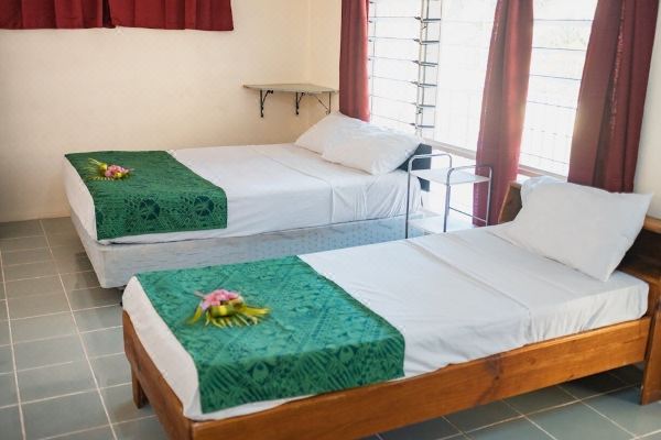 卡尔的度假酒店和旅行社(Karls Getaway Hotel and Tours)预订价格,联系电话位置地址【携程酒店】