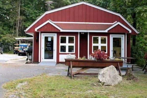 PA 荷兰乡村房车度假村(PA Dutch Country RV Resort - Caravan Park)预订价格,联系电话位置地址【携程酒店】