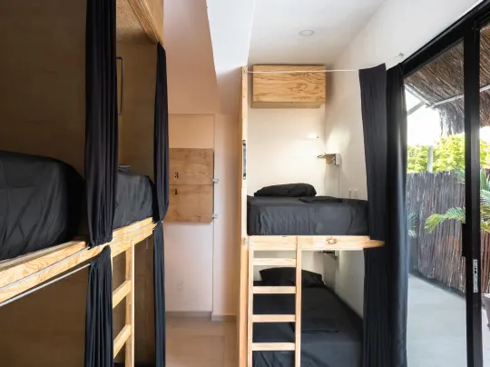 Maui Hostel - Adults Only - Cozumel