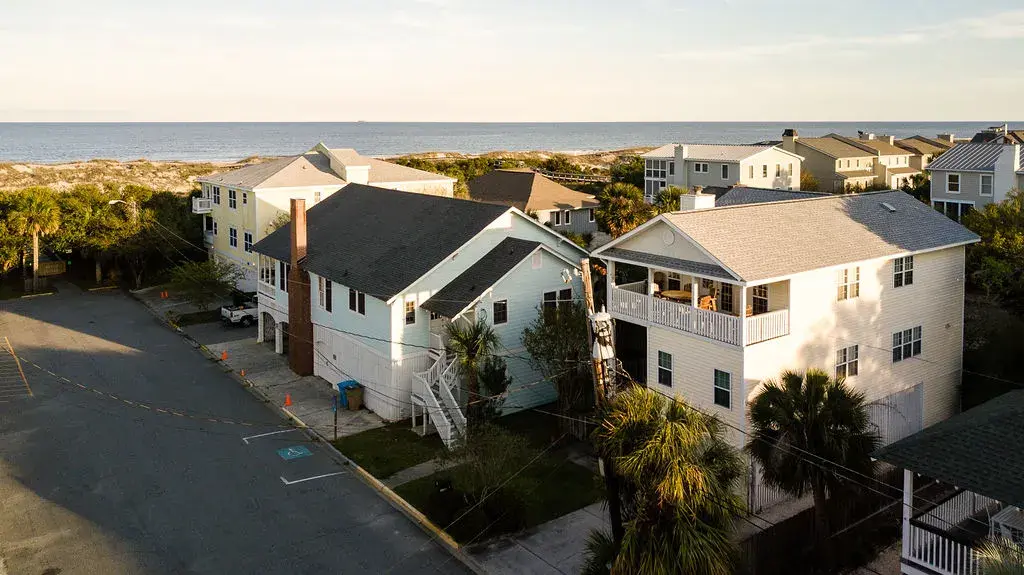 Seaside Escape - Spa, Tennis, Garage, Balcony, Pool - Tybee Island, GA