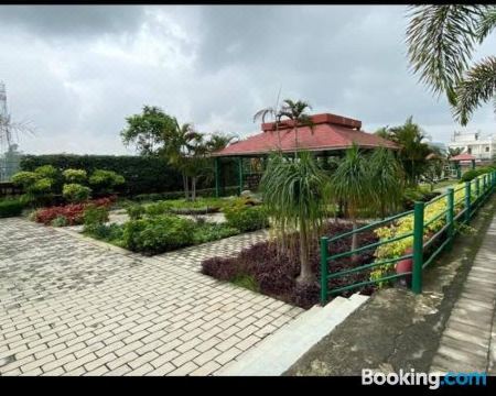 Wanderers Inn- Beautiful Hills View预订价格,联系电话位置地址【携程酒店】