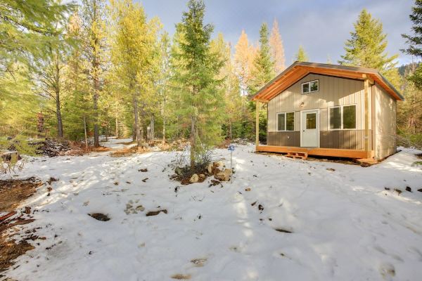 靠近徒步旅行+滑雪的友好的利比小屋！(Horse-Friendly Libby Cabin Near Hiking + Skiing!)预订价格,联系电话位置地址【携程酒店】