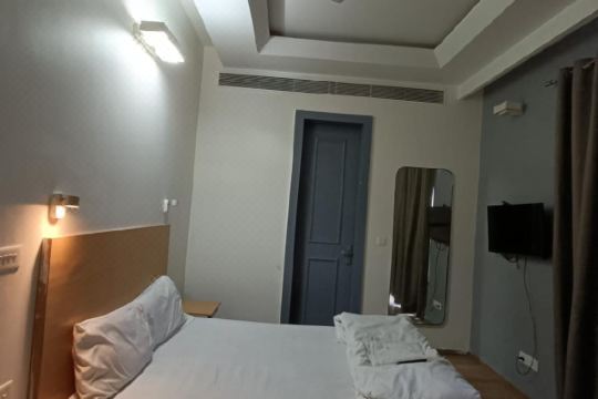 Hotel Manish预订价格,联系电话位置地址【携程酒店】