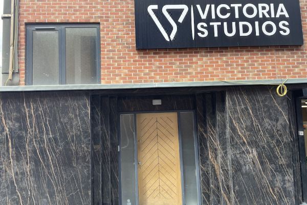 Victoria Studios预订价格,联系电话位置地址【携程酒店】