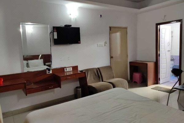 HMC酒店(HMC Hotel)预订价格,联系电话位置地址【携程酒店】