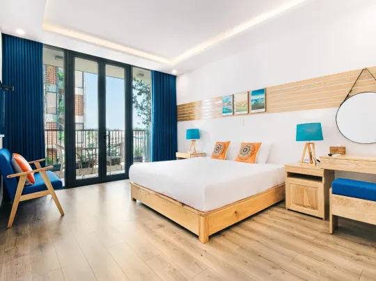 La Maison De Fleurs - 