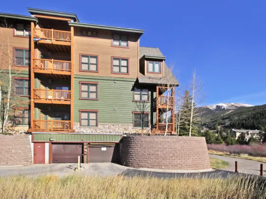 Mountain Views And Cozy Fireplace - Spacious Alpine Sanctuary - Keystone, CO