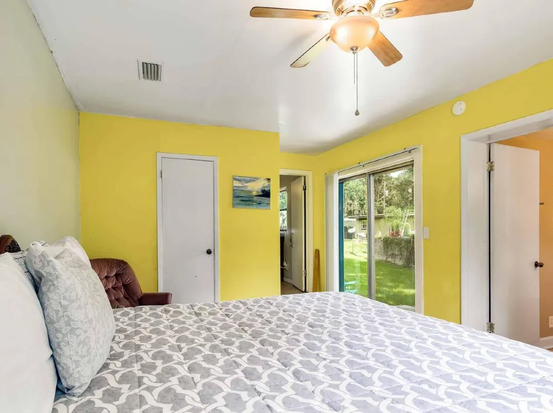 Large Kitchen And Entertainment Space - Gorgeous Spacious Retreat - Middleburg, FL