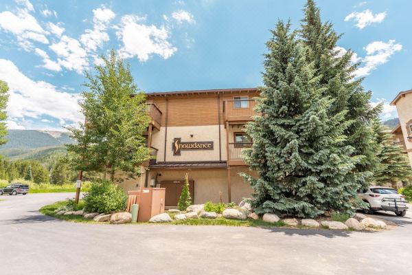 由Summit County Mountain Retreats管理的Snowdance 203c(Snowdance Condos ...