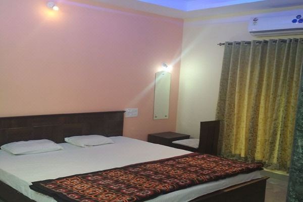 塔卡里度假屋海滩度假村(Tarkarli Holiday Homes & Beach Resorts)预订价格,联系电话位置地址【携程酒店】