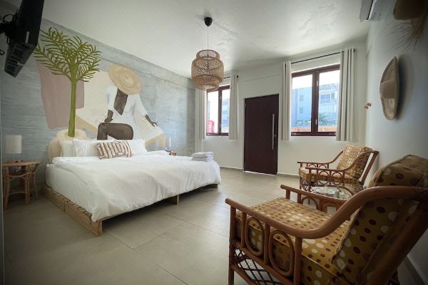 Corcega海滨套房(Corcega Beachfront Suites)预订价格,联系电话位置地址【携程酒店】