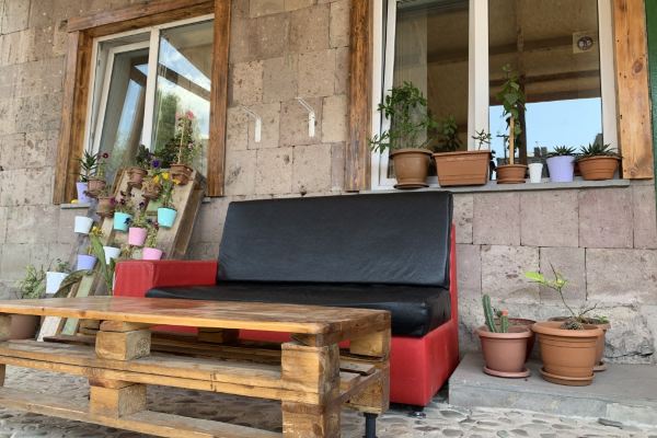 Lake Sevan Hostel预订价格,联系电话位置地址【携程酒店】