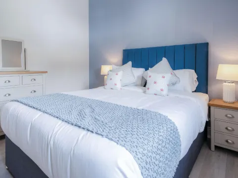 Beach Haven Hideout - 2 Bedroom - Milford Haven - Milford Haven