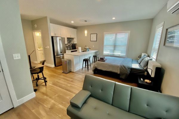 The Grove Studio A,Manchester Ave:Near Forest Park预订价格,联系电话位置地址【携程酒店】