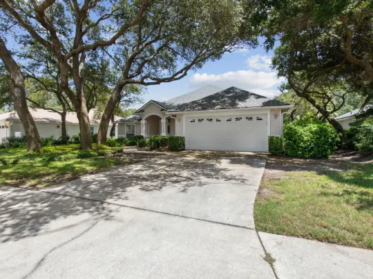 Serene Lanai And Convenient Beach Access - Charming Getaway - Fernandina Beach, FL