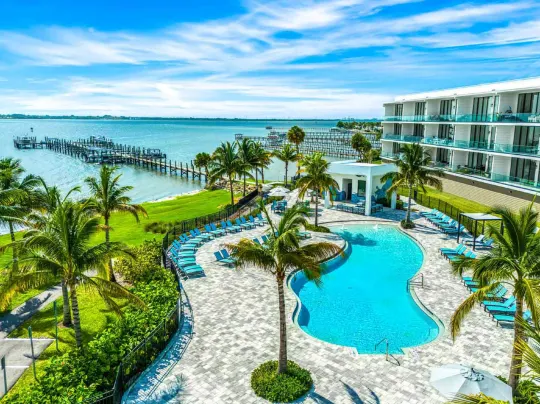 Expansive Ocean Views And Resort Amenities - Stunning Coastal Retreat - Palm Bay, FL
