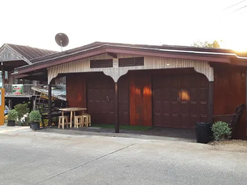 Mon Indy Guesthouse - Thong Pha Phum District