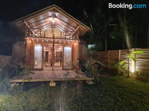 Palayan Villa - Villa with Views, Garden and Pool预订价格,联系电话位置地址【携程酒店】