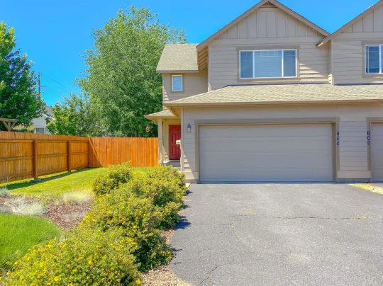 Cozy Space And Grilling Area - Charming Family Retreat - Sisters, OR