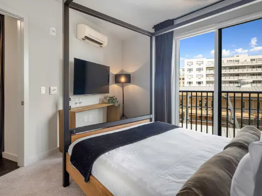 Designer 2br | Gym, Parking - Harrison, NY