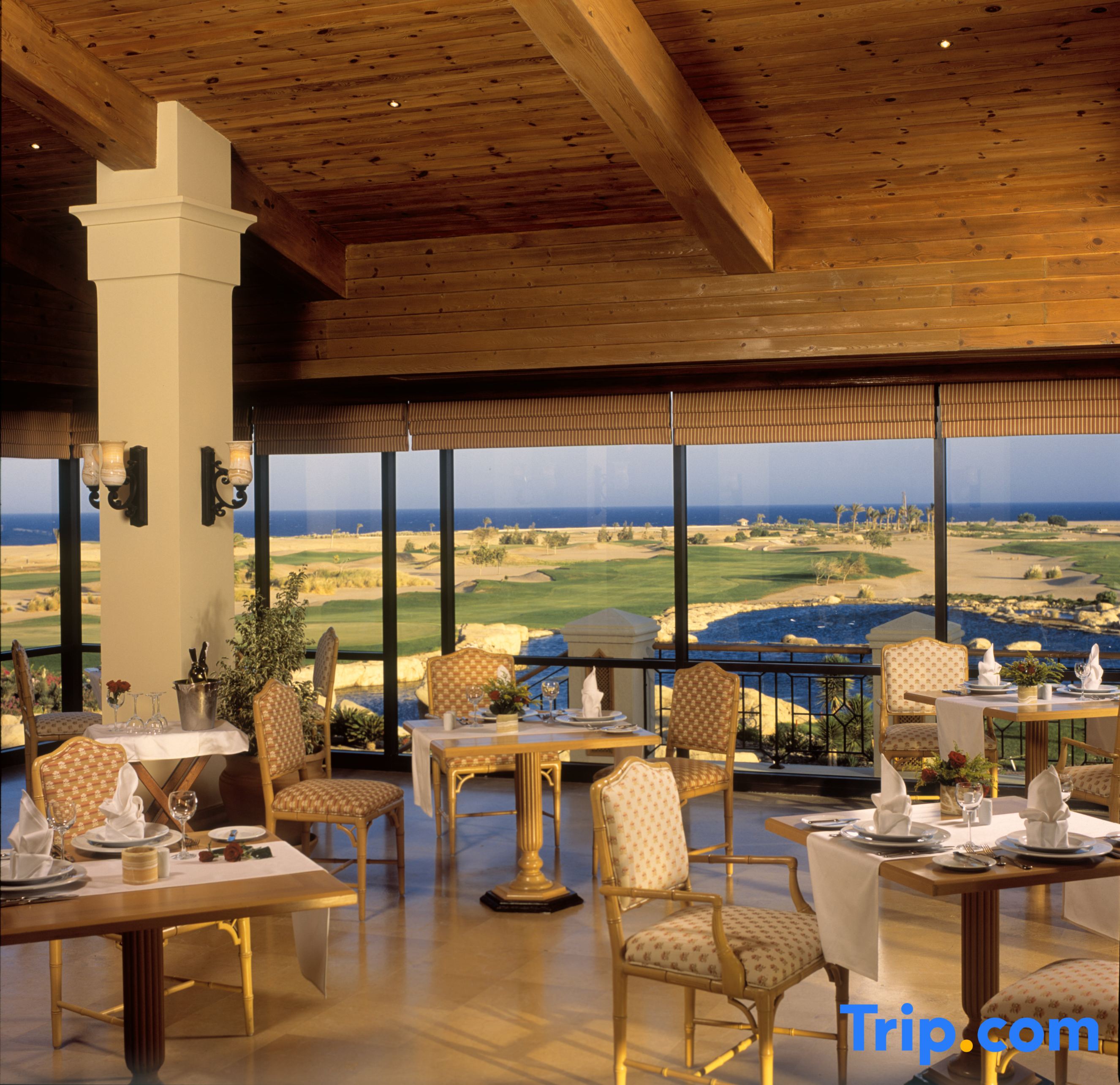 The Cascades Golf Resort, Spa & Thalasso Book / Directions - NAVITIME ...