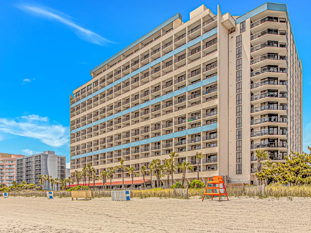 Direct Ocean Views And Spacious Living Area - Gorgeous Coastal Haven - Myrtle Beach