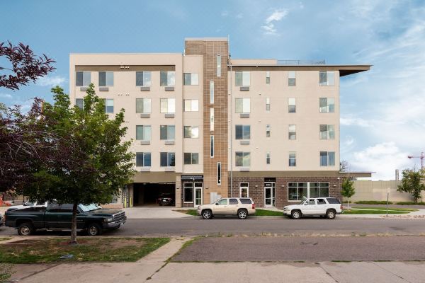 逗号乐嗨公寓酒店 - 卡萨(Kasa Comma LoHi Denver)预订价格,联系电话位置地址【携程酒店】