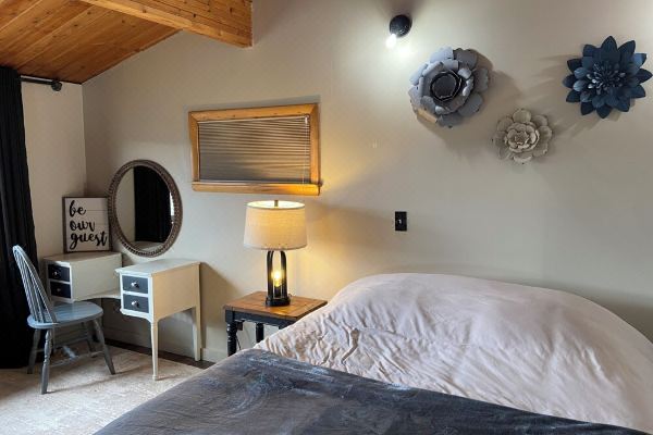 Orchard House on the Jefferson River Close to Renova Hot Spring ...