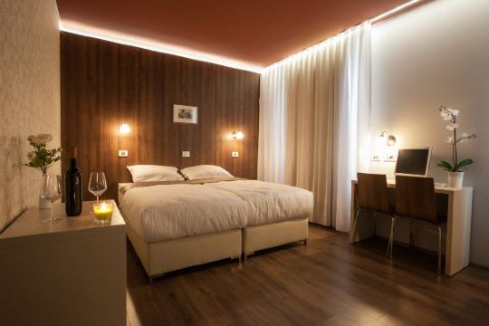 中央酒店(Eco Hotel Center Postojna)预订价格,联系电话位置地址【携程酒店】