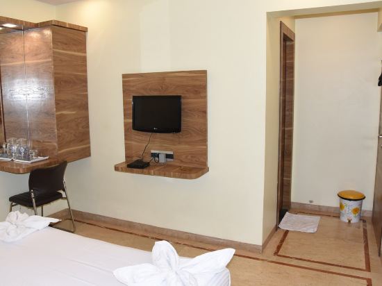 Hotel Benzy Palace - 2022 hotel deals - Klook United States